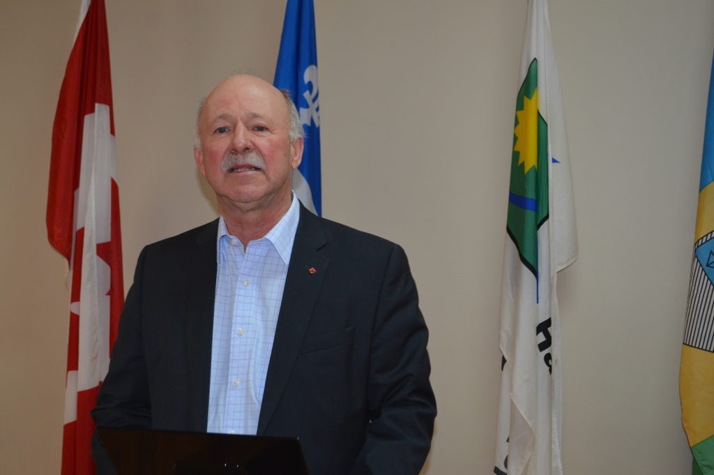 Denis Paradis dit vouloir laisser la place à des plus jeunes - L’Avenir ...