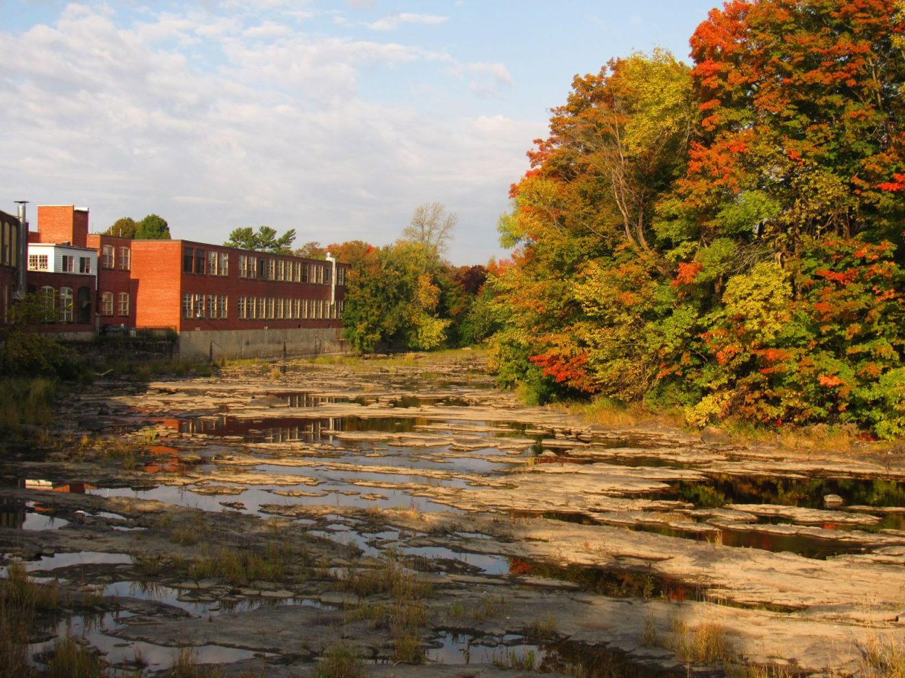 Le niveau d’eau du lac Champlain et de la rivière aux Brochets plus bas ...
