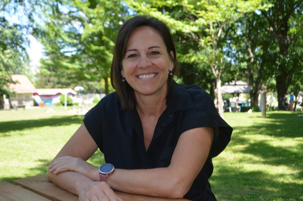 Députée, ministre et mère de famille: Isabelle Charest a toujours le ...